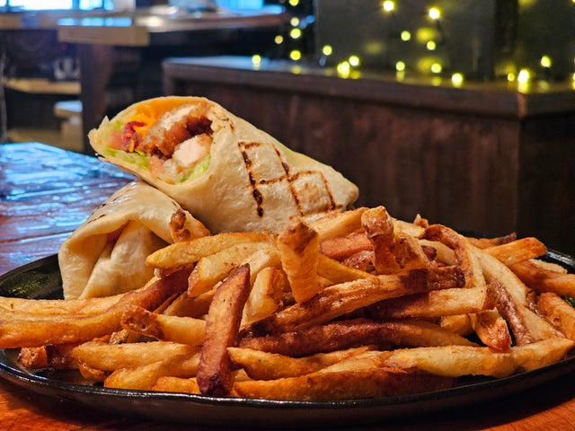 Order Online | Strums Restaurant Corporation